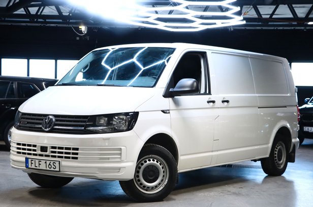 Volkswagen Transporter 2.0 TDI 4M P-VÄRM X2-DÖRRAR L2 150HK säljes i ...