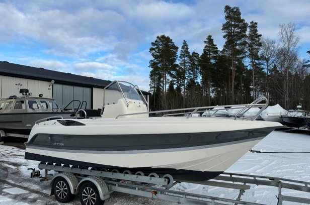 Uttern S64 Mercruiser V6 4,3MPI Alpha I säljes i Täby | Blocket