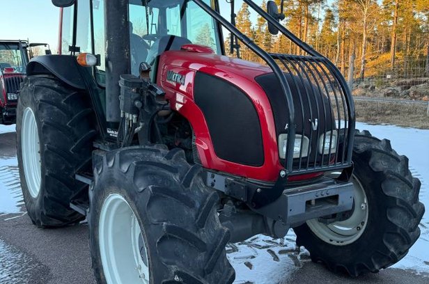 Valtra A93 Skogsutrustad säljes i Högsby | Bl - såld eller borttagen