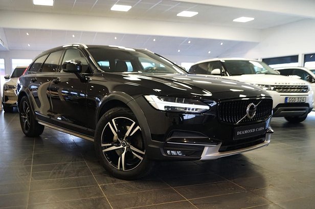Volvo V90 Cross Country D4 AWD 360° D-Värmare Head-up Navi säljes i ...