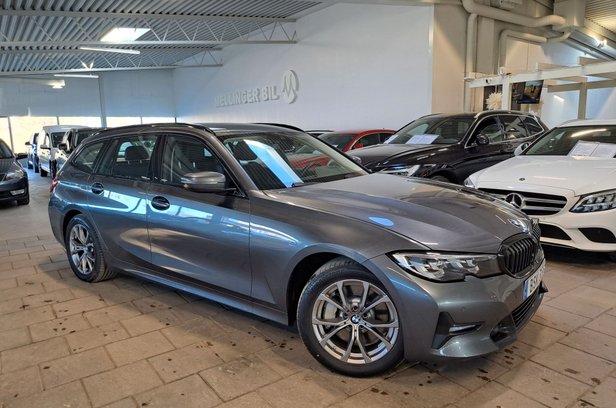 BMW 330e Touring Steptronic Sport line Navi "MOMS" säljes i Västerås ...