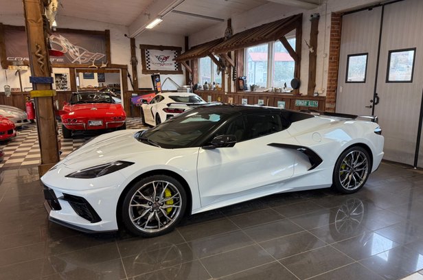 Chevrolet Corvette C8 STINGRAY Z51 3LT CAB HELT NY säljes i Högsby ...