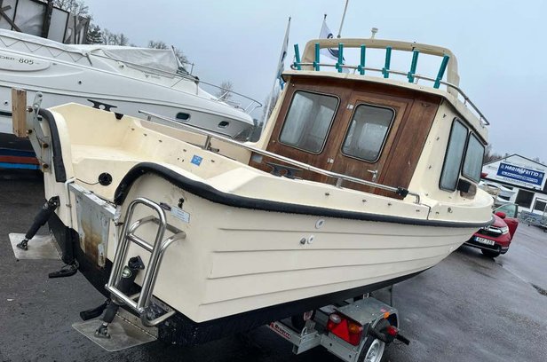 Uttern 6000, Endast skrov -1991 säljes i Laxå | Blocket