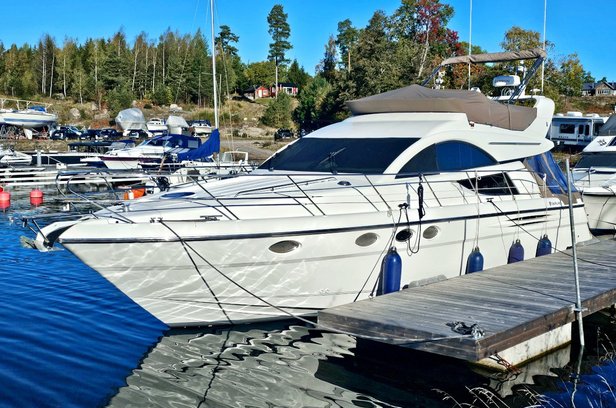 Fairline Phantom 46 Volvo Penta TAMD 74P EDC - SVENSKSÅLD säljes i ...