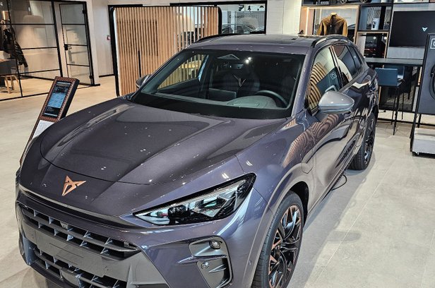 Cupra Terramar VZ e-Hybrid 12 mil | DCC | Head-Up | Park Ass säljes i ...