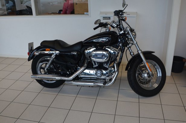 Harley-Davidson 1200XL CUSTOM Sportster säljes i Kungsbacka | Blocket