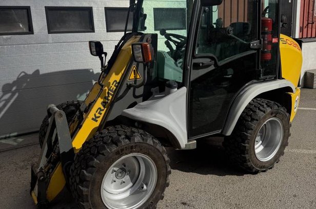 Kramer 5035 Low Cab planerskopa och gafflar säljes på Ekerö | Blocket