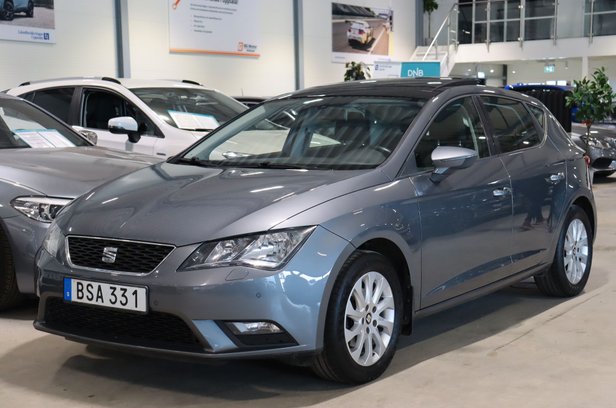 Seat Leon 1.2 TSI 105 HK Style Panoramaglastak/Teknikpaket säljes i ...