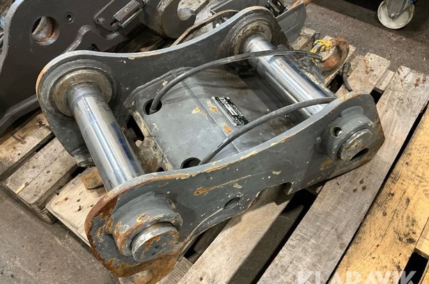 Hydrauliskt redskapsfäste 2 st säljes i Luleå | Blocket