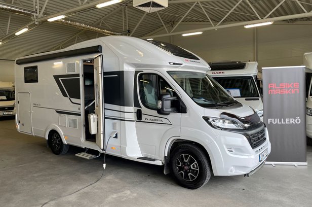 Adria Matrix 670 SL /Taksäng / Solcell /Litium 250ah/ B-kort säljes i ...