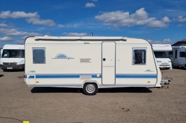 Adria UNICA B 502UP /MARKIS MED VÄGGAR/SOLCELL säljes i Upplands-Bro ...