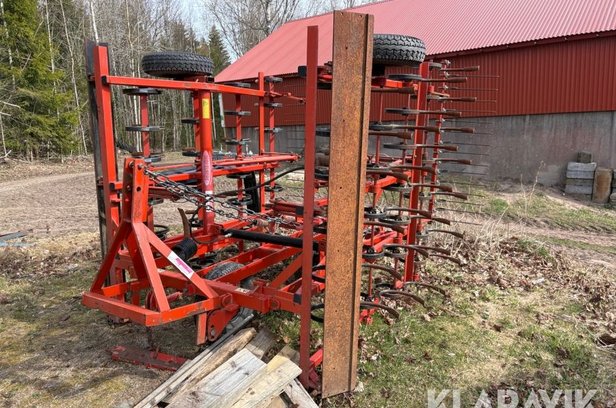 Harv Gregoire-Besson Midi-Europe 4m10 säljes i Kil | Blocket