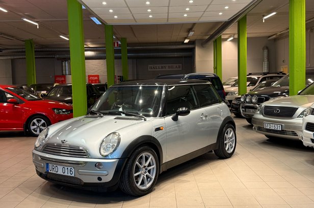 MINI Cooper Ny Servad Ny Besiktad säljes i Eskilstuna | Blocket