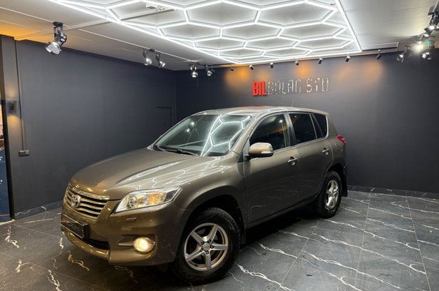 Toyota RAV4 *** SOMMAR REA ****2.0 VVT-i 4x4/ - såld eller borttagen