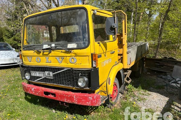 Volvo F408 Lastbil med Viking kran (94749) säljes i Sundbyberg | Blocket