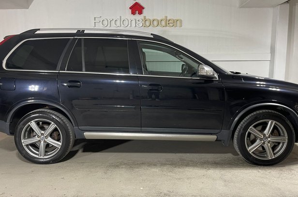 Volvo XC90 D5 AWD R-Design | 7 sits | Drag | 200hk säljes i Uppsala ...