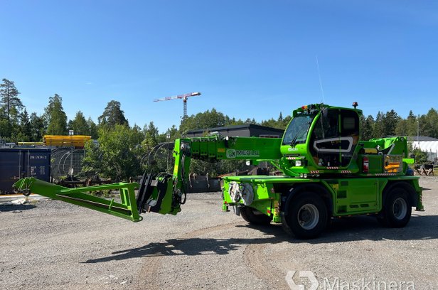 Teleskoplastare Merlo Roto 50.30S Plus med tillbehör säljes i Upplands ...