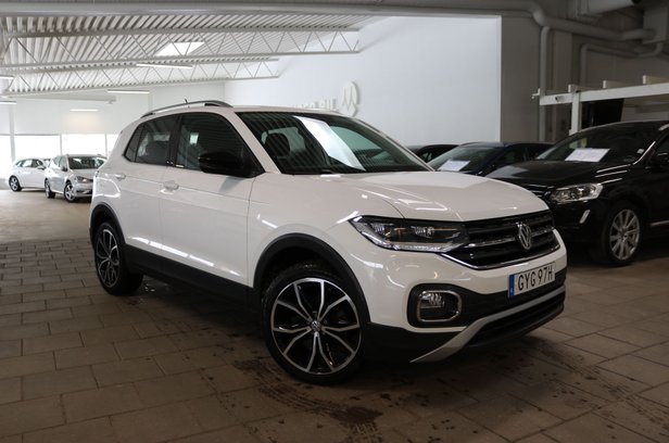 Volkswagen T-CROSS TSI 115 DSG GT Black Design säljes i Västerås | Blocket
