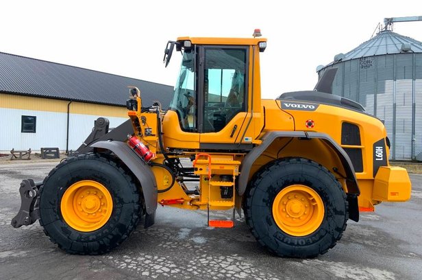 Volvo L60H lastmaskin, fabriksny maskin säljes i Lomma | Blocket