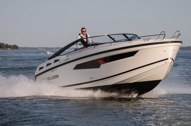 Askeladden C91 Cruiser – 2×300 hk Suzuki Stealth säljes i Karlskrona ...