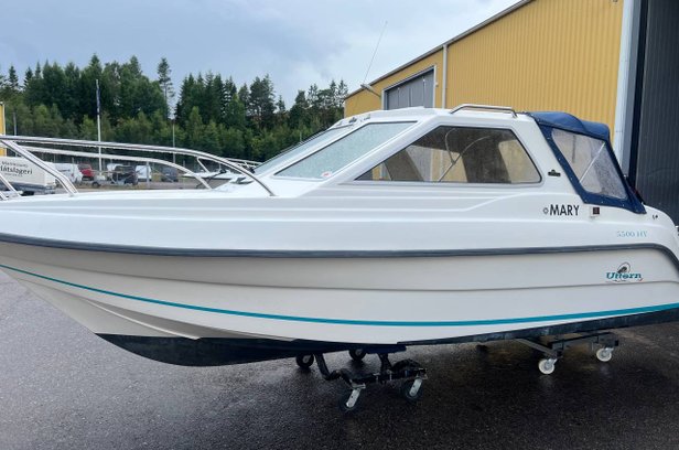 Uttern 5500 HT m Mercury 75 hk 4-takt - 01 sä - såld eller borttagen