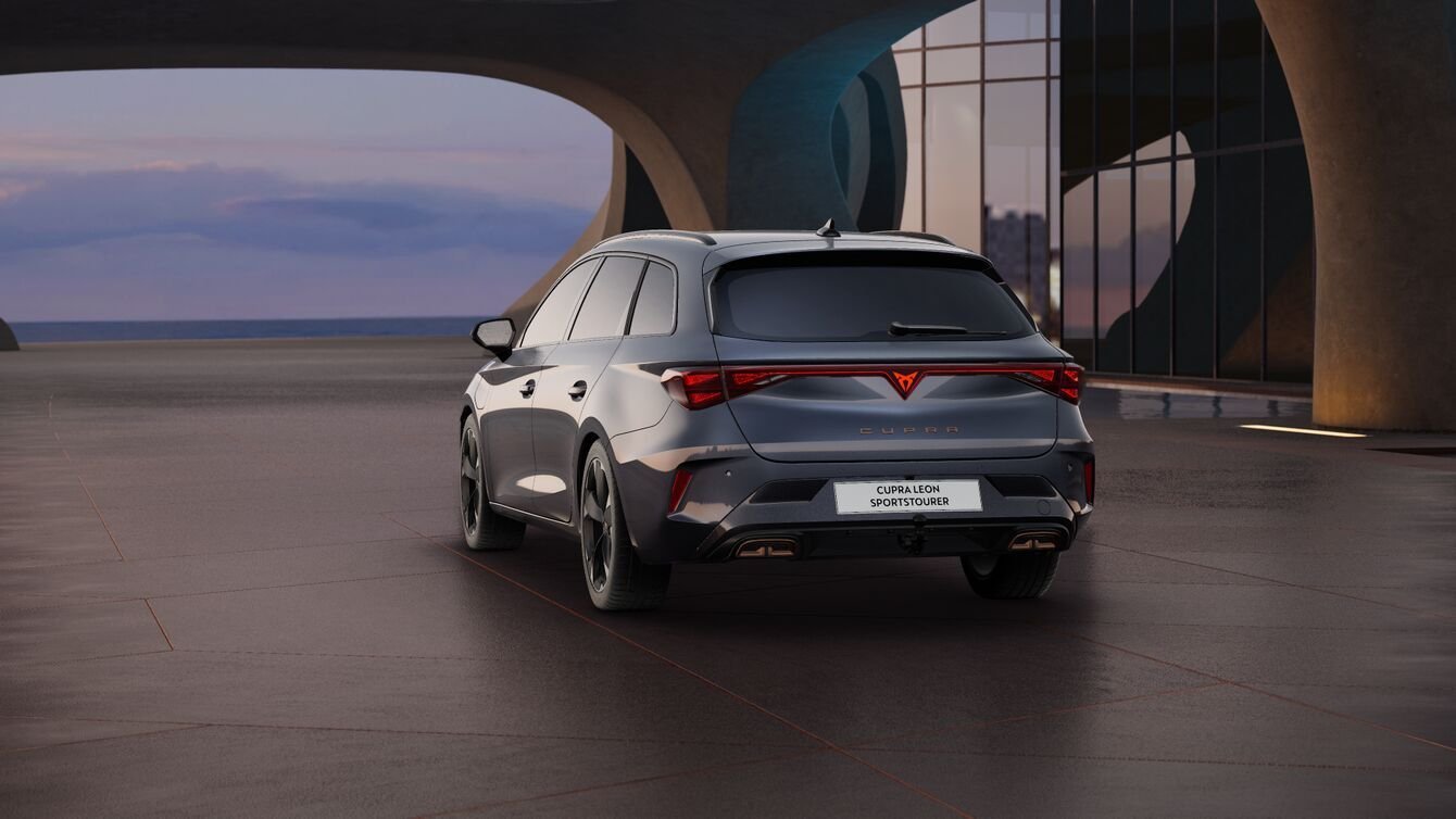 Elegantes Cupra Sportstourer Hybrid Bilder