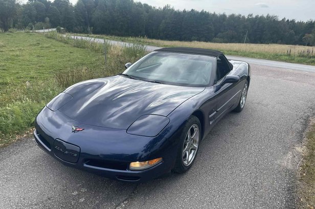 Chevrolet Corvette Cabriolet 5.7 V8 Navy blue säljes i Karlskoga | Blocket
