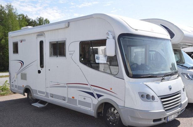 Frankia 680 SD säljes i Upplands-Bro | Blocke - såld eller borttagen