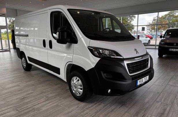 Peugeot BOXER BOXER PRO+ L2H1 13m3 335 BlueHDi 140 S&S säljes i Malmö ...