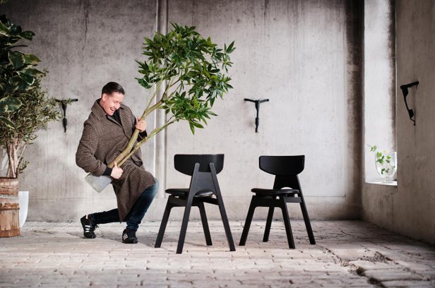 Köksstol/matstol stol i ek - Sweef Ugglan sto - såld eller borttagen