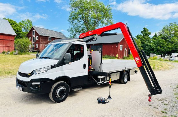 Iveco Daily Kranbil Fassi F50 70C170 Euro6 säljes i Stockholms stad ...