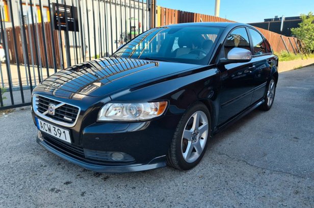 Volvo S40 D5 Automat , Summum , R-Design 180hk säljes i Huddinge | Blocket