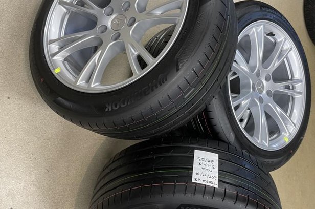 Volvo V70 V60 vw ID4 ID Buzz tesla Hyundai - såld eller borttagen