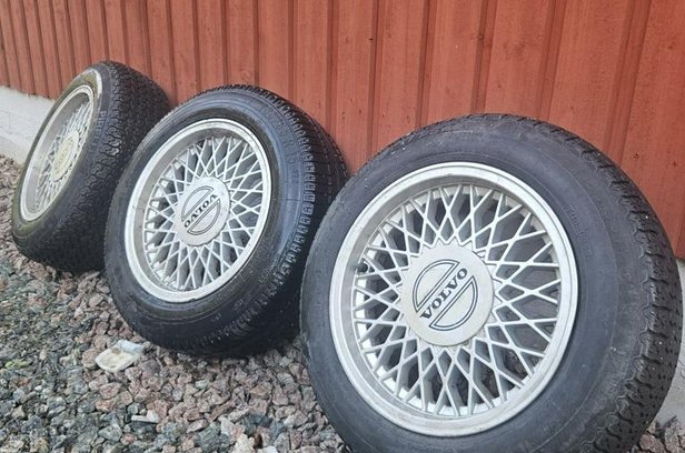 volvo fälgar 240 740 940 ? säljes i Sandvike - såld eller borttagen