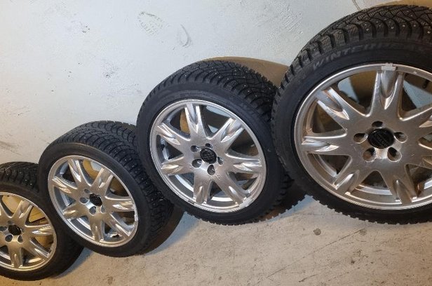 Vinterdäck Volvo v70 original Volvo Thor fälg - såld eller borttagen