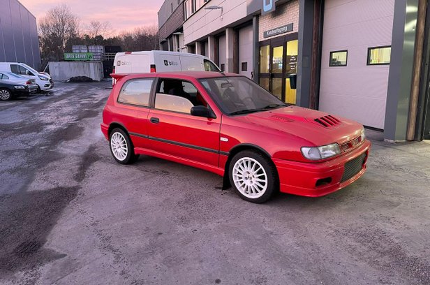 Nissan Sunny GTi-R 2.0 4WD säljes i Stockholm - såld eller borttagen