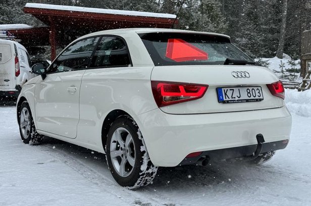 Audi A1 A-traktor *HEMLEVERANS* säljes i Kuml - såld eller borttagen