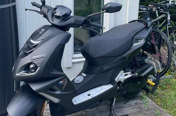 Peugeot Speedfighter Mad Black 4 Takt 2022 sä - såld eller borttagen