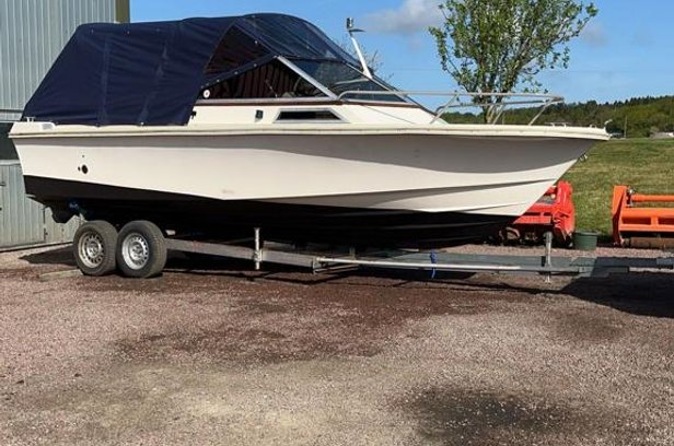 Windy 22 dc 5,7 liter v8 insprut säljes i Ste - såld eller borttagen