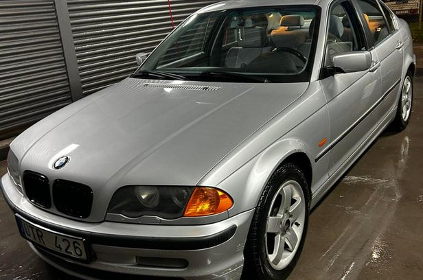 BMW 320 i Sedan säljes i Kalmar | Blocket - såld eller borttagen