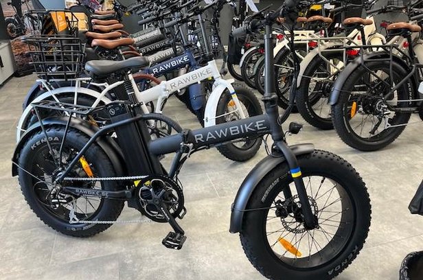 Elmoped Rawbike 4X - Valfria tillbehör 2000kr ingår! säljes på Lidingö | Blocket