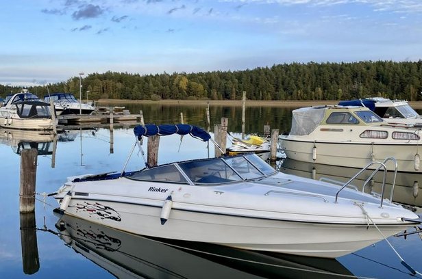 Rinker Captiva 209 säljes i Lidköping | Block - såld eller borttagen