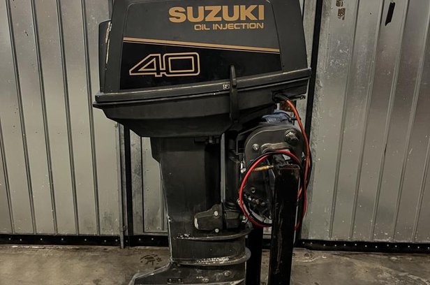 Suzuki 40hk 2takt säljes i Österåker | Blocke - såld eller borttagen