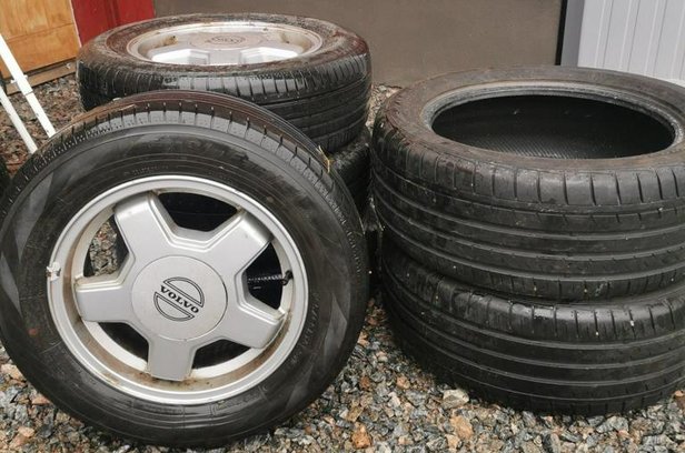 volvo 740 turbo fälgar å 2st lösa 18' säljes - såld eller borttagen