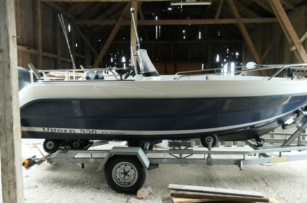 Uttern 56 S Exlusive 2002 säljes i Lund - såld eller borttagen