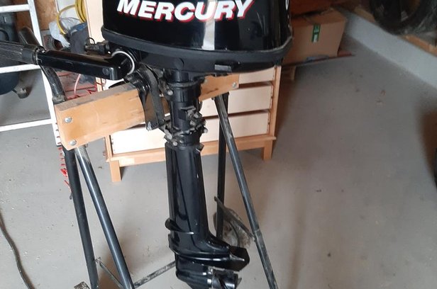 Utombordsmotor Mercury 6 HK fyrtakt säljes i - såld eller borttagen