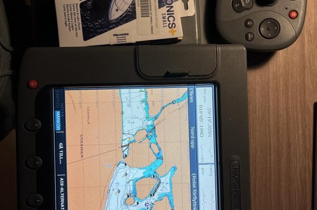 Raymarine, Navionics, Comar, Amec& Actisense - såld eller borttagen