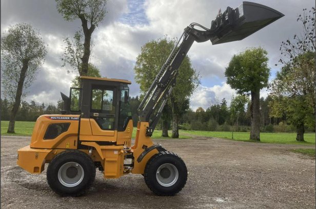 Multiloader L30 T teleskop säljes i Ystad | Blocket