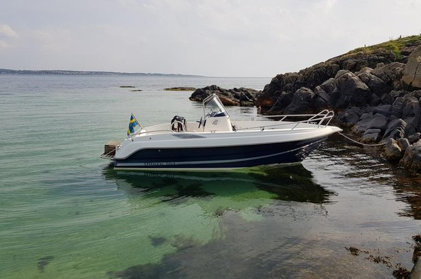 Uttern S64 Exclusive med 4,3 L Mercruiser MPI - såld eller borttagen