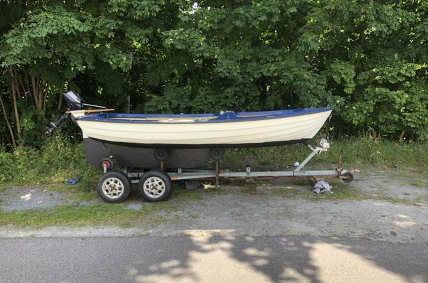 GKSS-gigg (Monark 44) BORTSKÄNKES inkl. vagn - såld eller borttagen